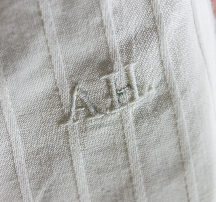 Hitler's white linen boxers go up for auction! | Men and underwear