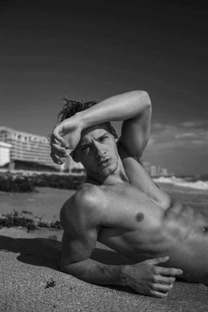 Renan Corbani photographed by Luiz Moreira – Brazilian Male Model Magazine | Men and underwear