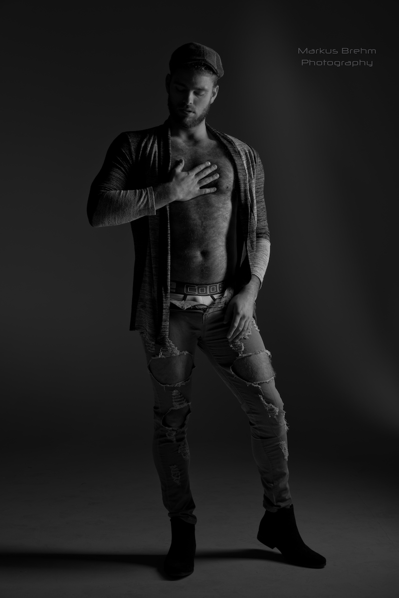 Phil Bruce by Markus Brehm - CODE 22 briefs | Men and underwear