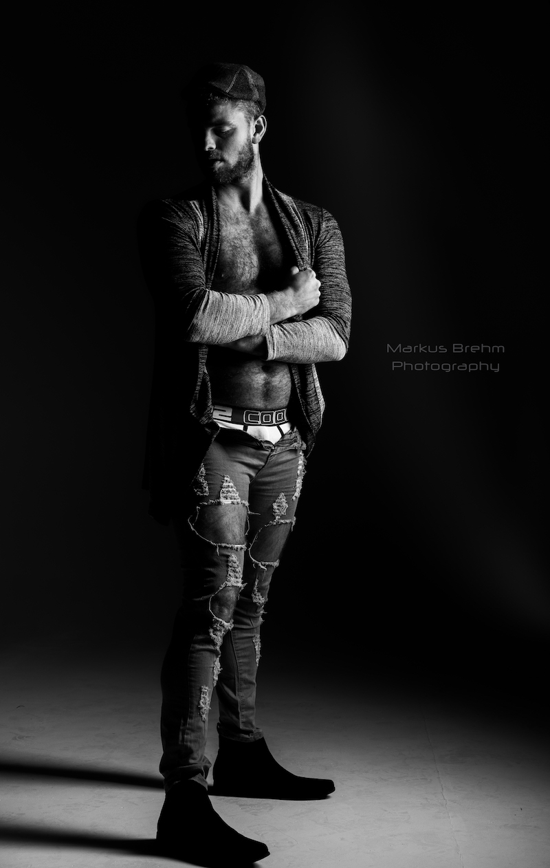 Phil Bruce by Markus Brehm - CODE 22 briefs | Men and underwear